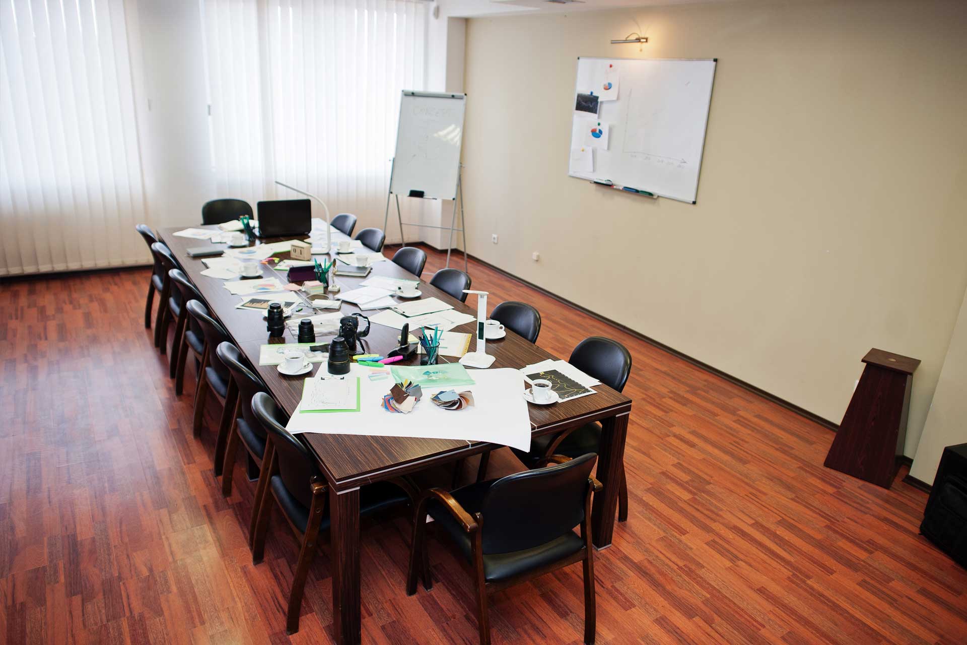 Conference Hall - Krstiinteriors